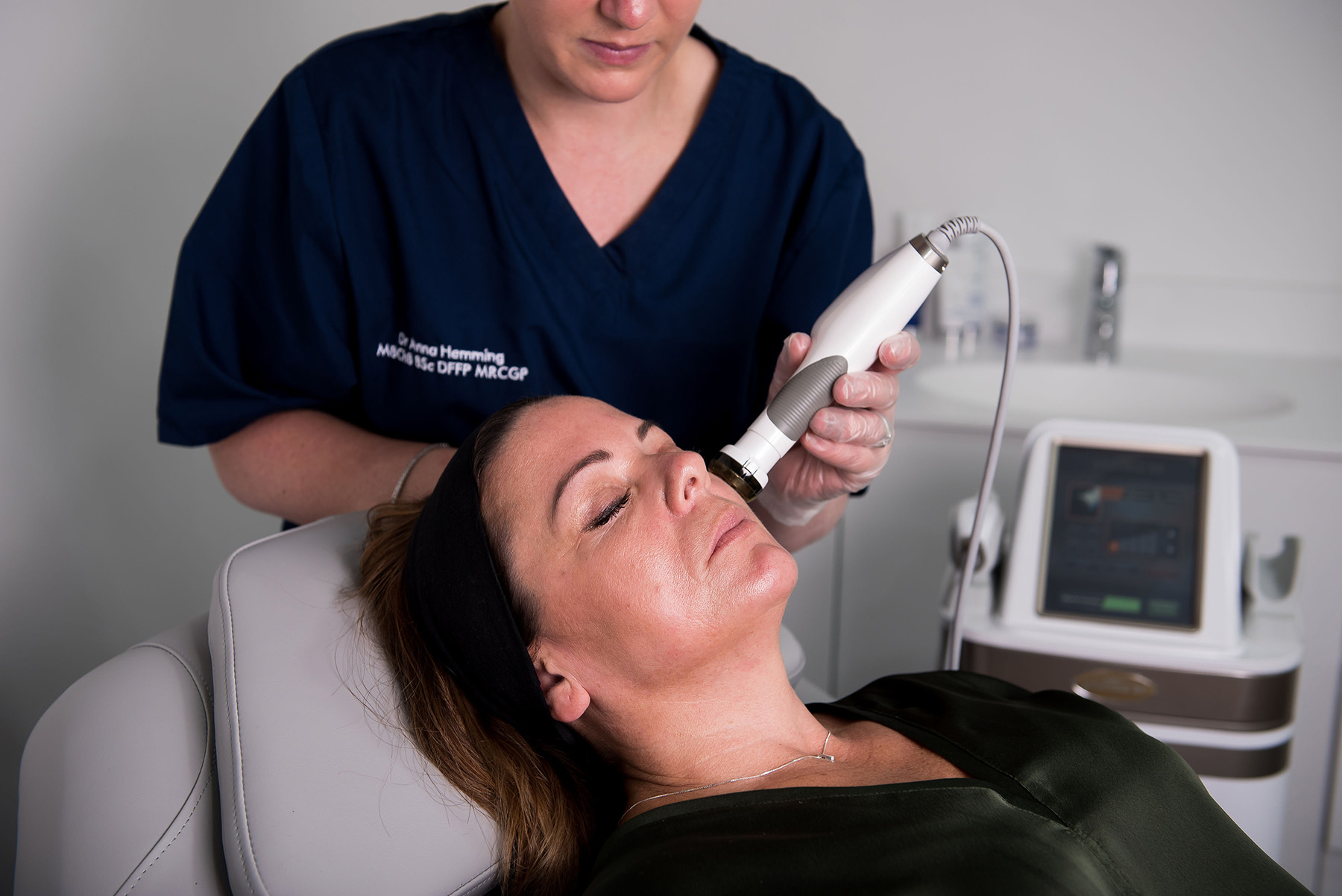 Plasma Shower Twickenham | Thames Skin Clinic